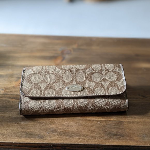 Coach | Bags | Coach Monogram Wallet | Poshmark